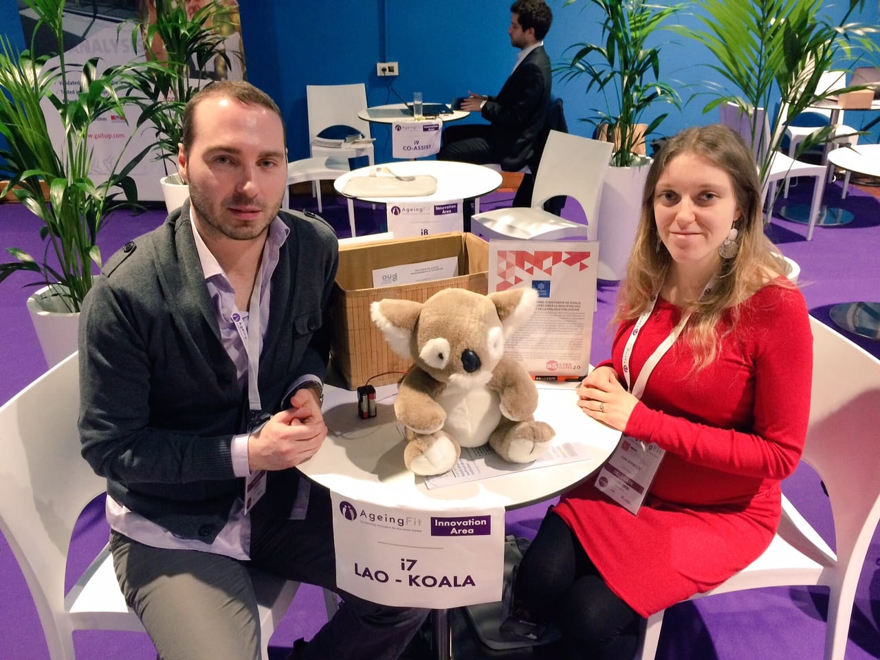 Laô, un koala-robot thérapeutique au service des personnes âgées ou des ...